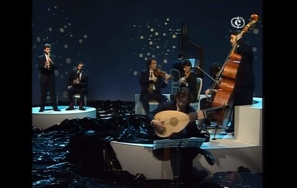 Vivaldi: Mandolin Concerto in C Major (Il Giardino Armonico ...